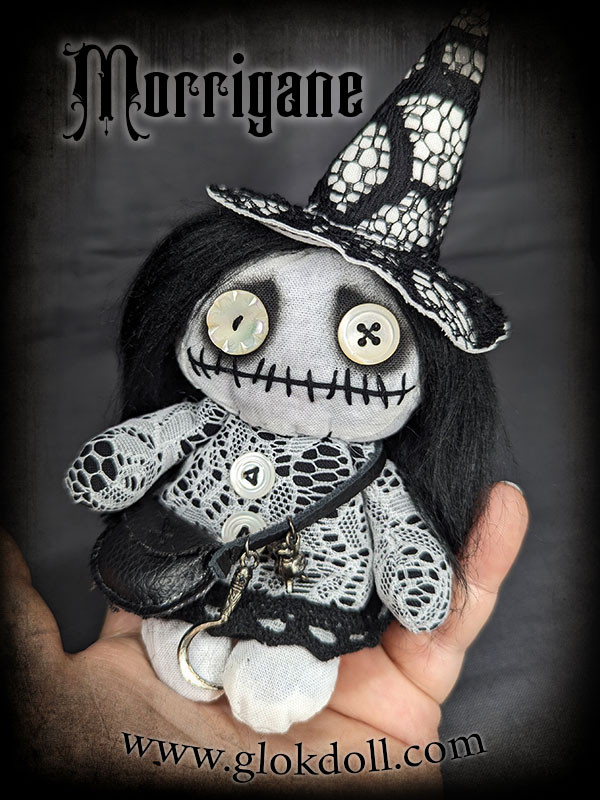 Morrigane, la petite sorcière entre ombre et lumière